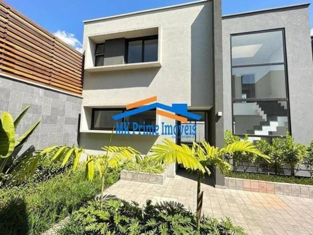 Linda Casa Nova em Condomínio no Campo Belo com 435m², 4 Suítes e 4 Vagas!