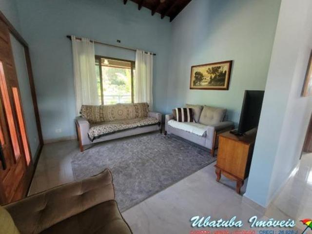 Linda casa Nova em Ótima Localização