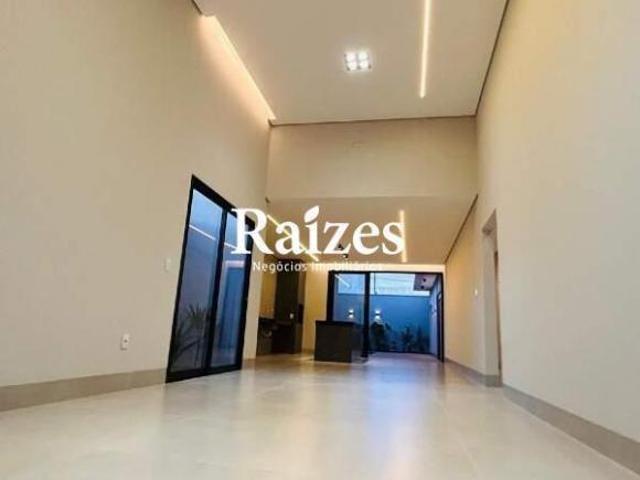 Linda casa nova no Alto Umuarama com 3/4 sendo 1 suíte