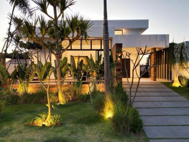 Linda casa nova / Porteira Fechada / Ninho Verde 2 / Condominio Club