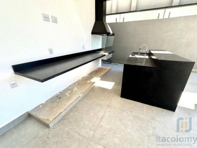 Linda casa novinha