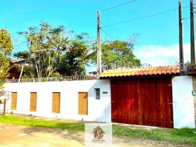 Linda casa a 400m da praia do Lázaro em Ubatuba SP