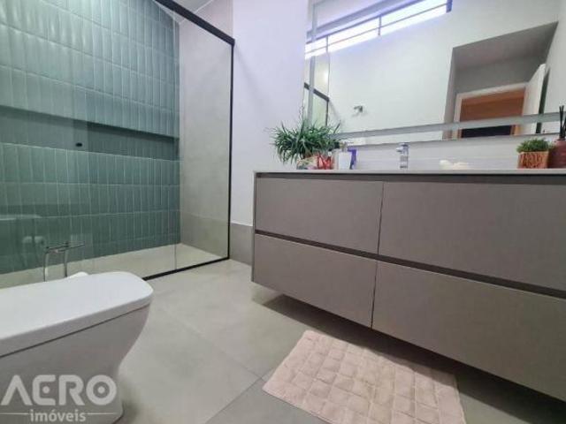 Linda Casa A poucos metros da Av Getúlio Vargas