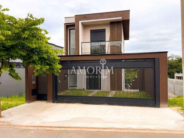 Linda casa a venda 3 quartos 1 suíte piscina 2 vagas Condomínio Villas do Jaguari Santana Parnaíba