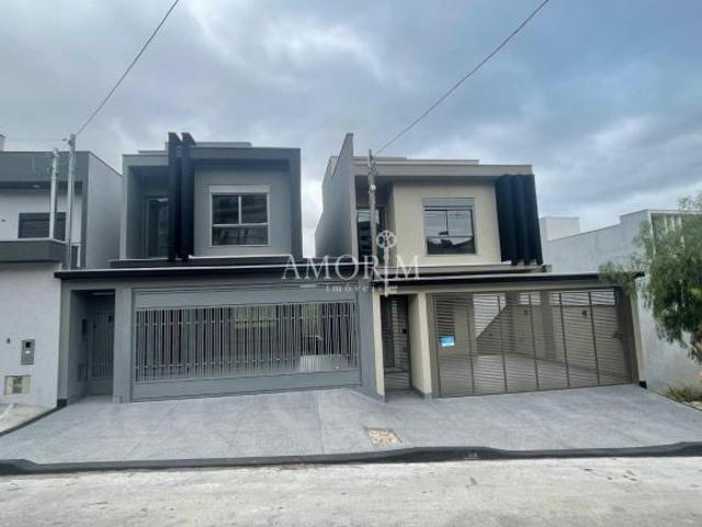 Linda casa a venda 3 quartos 1 suíte piscina 2 vagas Portal dos Ipês Cajamar SP