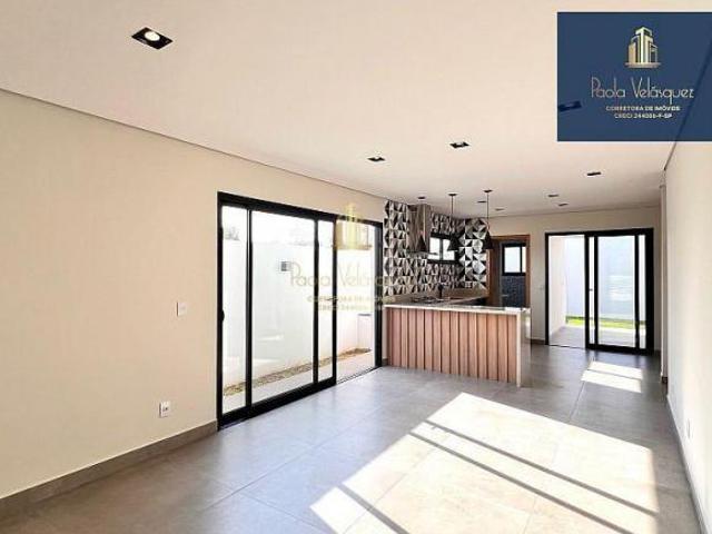 Linda Casa à Venda 03 Quartos 160 m² Louveira SP