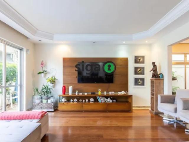 Linda casa a venda