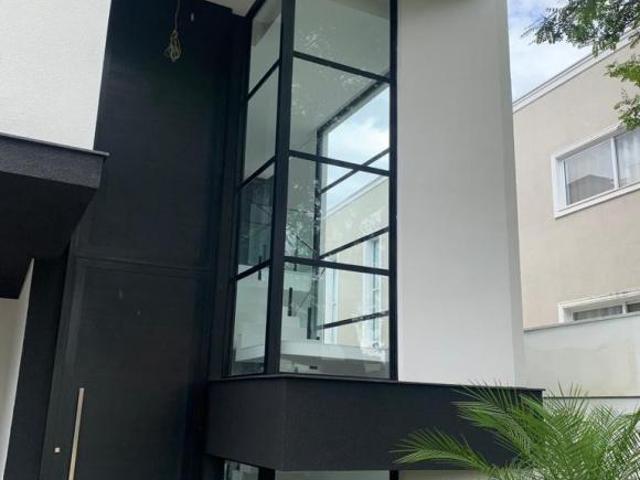Linda Casa a venda