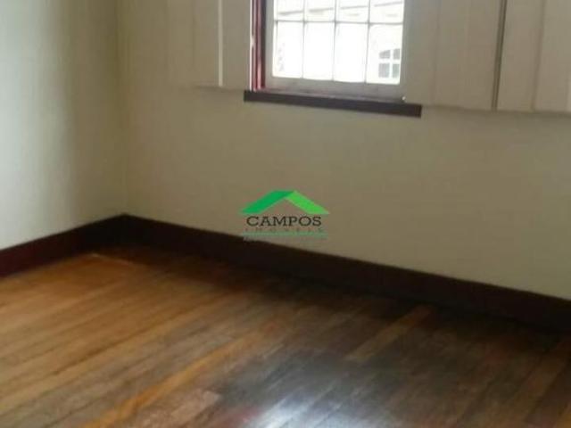 Linda casa a venda