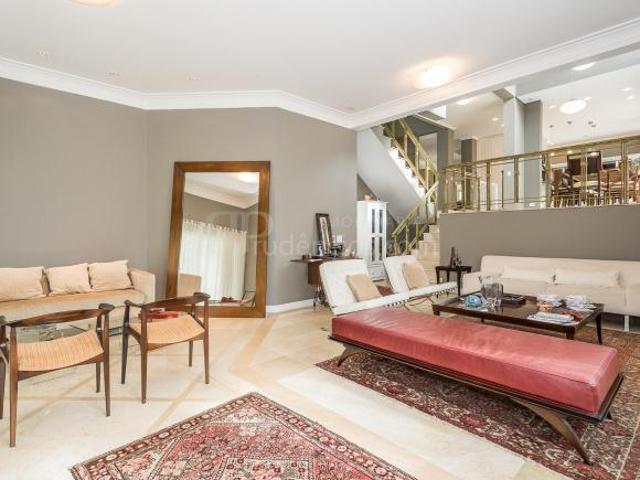 Linda Casa à venda 492m2, Alphaville Graciosa, PINHAIS PR