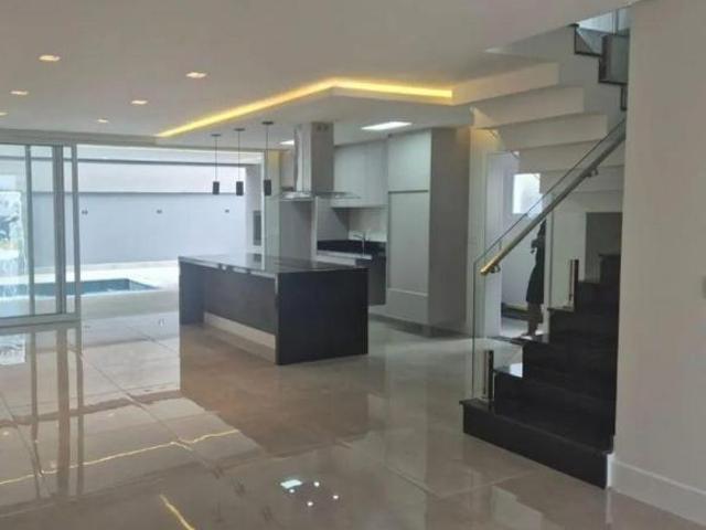 Linda casa a venda Condomínio real park aruja, 4 suítes 5 vagas com piscina