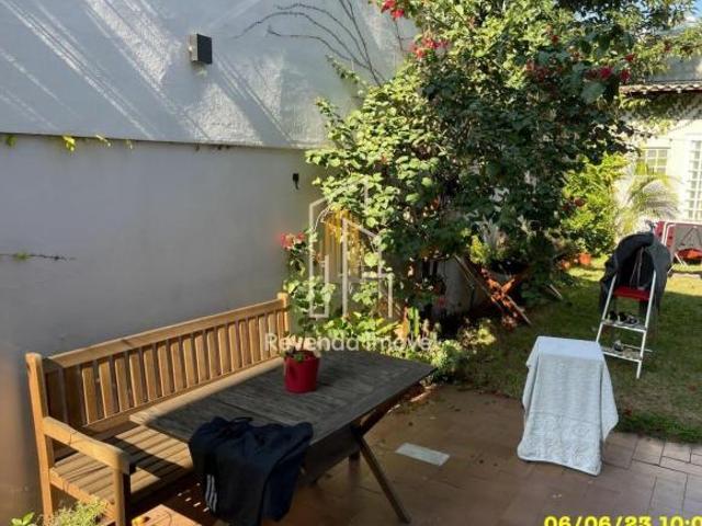 LINDA CASA À VENDA DE 199M² COM 3 QUARTOS, 3 BANHEIROS, QUINTAL E 2 VAGAS LOCALIZADA NO BROOKLIN
