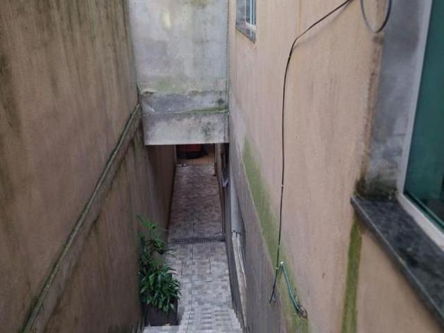 LINDA CASA A VENDA EM CONDOMINIO EM BARUERI