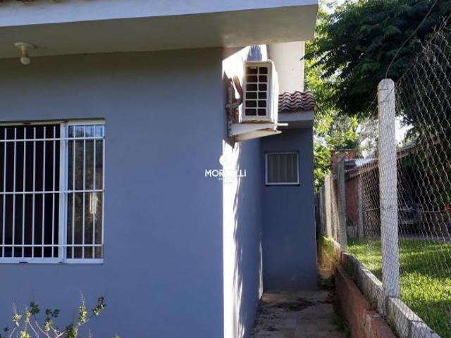 Linda casa à venda em Camobi ao lado da UFSM. Confira