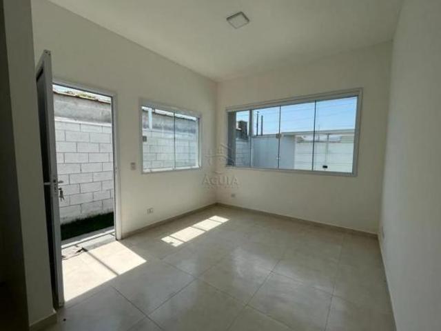 LINDA CASA A VENDA EM CARAGUATATUBA!