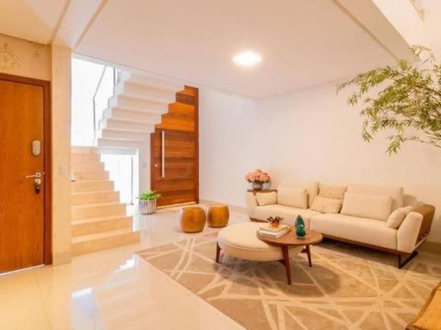 Linda Casa a Venda em Osasco!