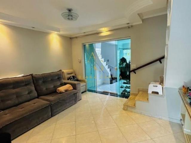 Linda Casa à Venda em São Bernardo do Campo Bairro Planalto 3 Quartos, 1 Suíte, 2 Vagas Oportun