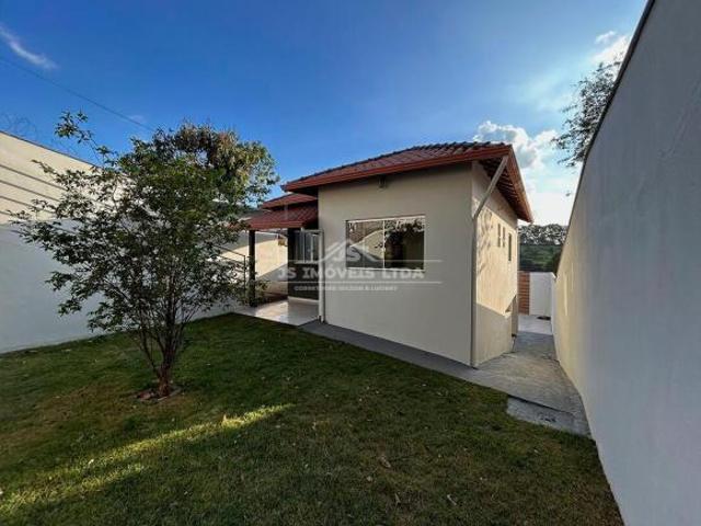Linda Casa á venda em São Joaquim de Bicas MG