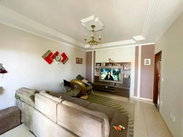 Linda Casa a Venda em Socorro SP