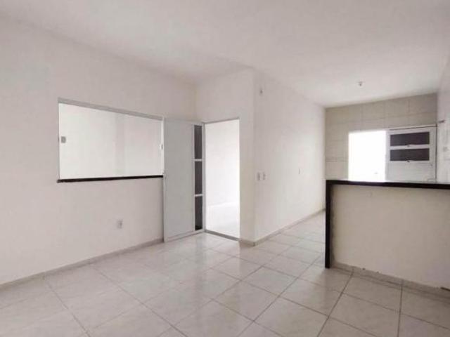 LINDA CASA A VENDA EM SANTANA DE PARNAIBA