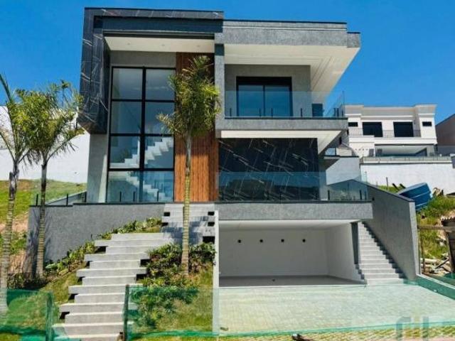 Linda casa a venda novinha