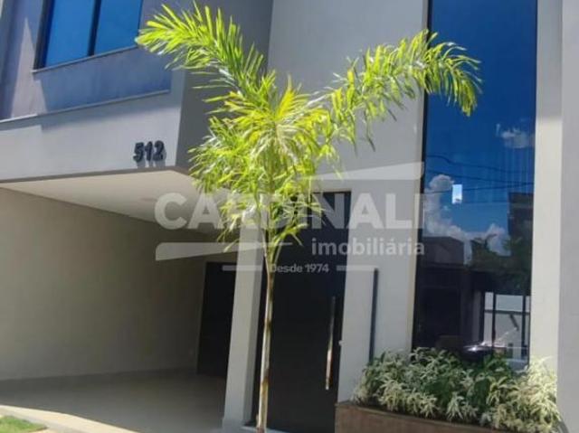 Linda Casa à venda no Condominio Terras da Estancias com 3 suítes e piscina