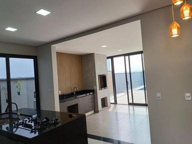 Linda Casa à Venda no Condomínio Renaissance, Sorocaba SP