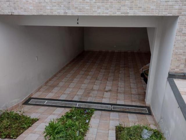 Linda Casa á Venda no Campo Grande com Três Suítes