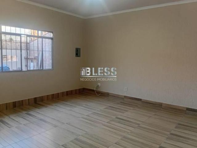 Linda Casa á venda no bairro Medeiros Jundiaí Sp