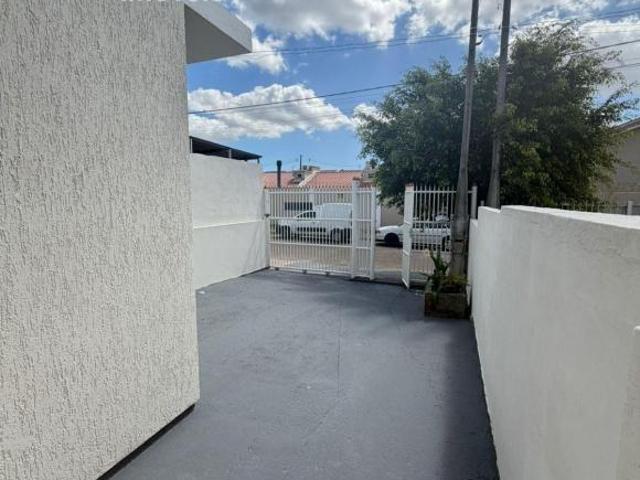 LInda casa à venda no bairro Central Park Cachoeirinha/RS