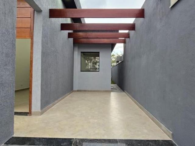 Linda casa a venda no Bairro Jardim Imperial
