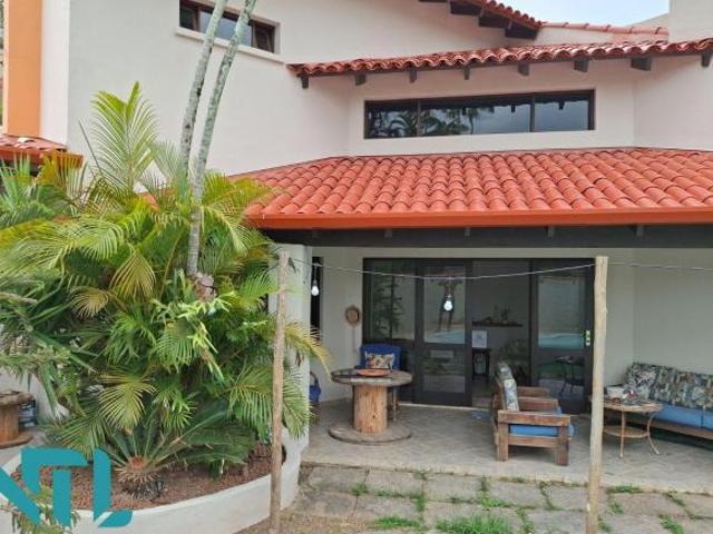 Linda casa à venda no bairro Portal da Olaria/ São Sebastião SP