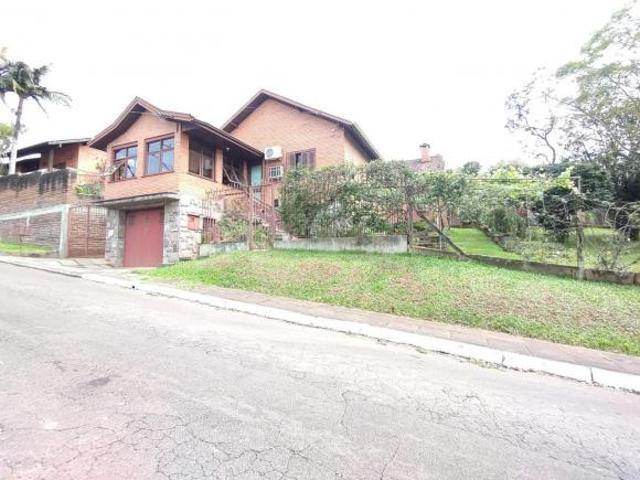 Linda Casa à Venda no bairro Primavera em Novo Hamburgo