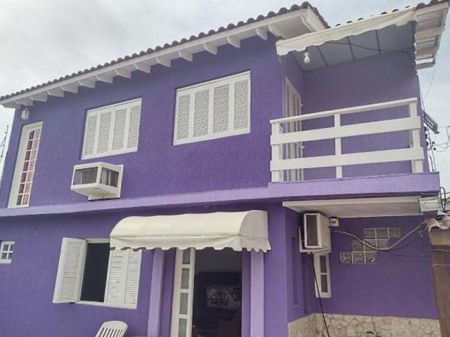 LINDA CASA A VENDA NO BAIRRO V. NOVA
