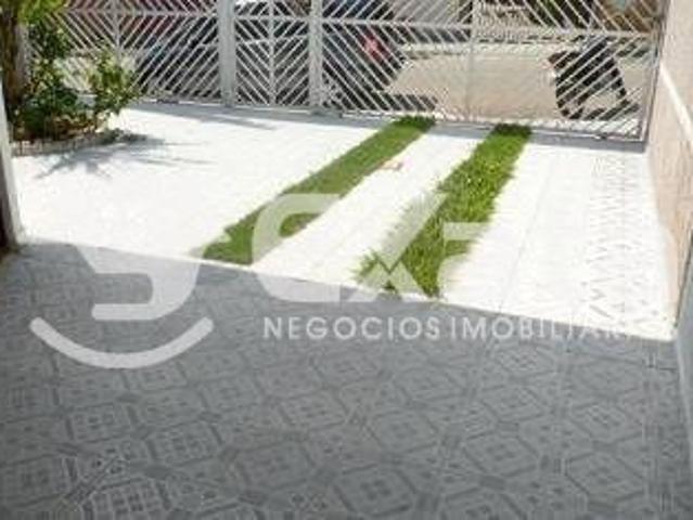 Linda casa a venda no bairro Wanel Ville em Sorocaba 4 dormitorios e suite!