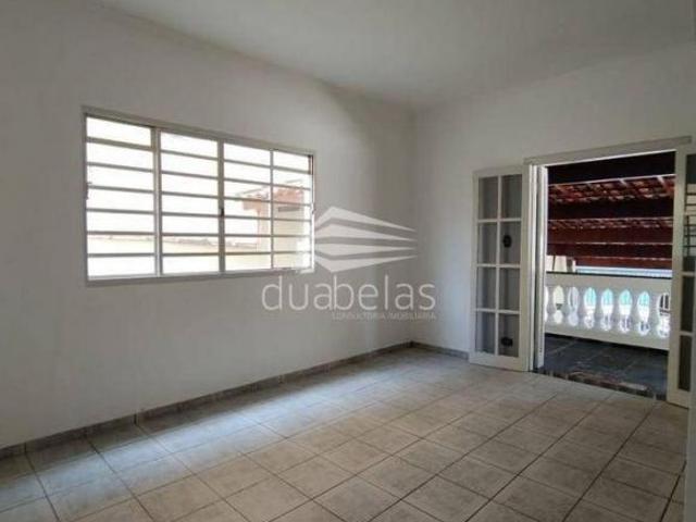 Linda Casa à Venda no Jardim América – Jacareí