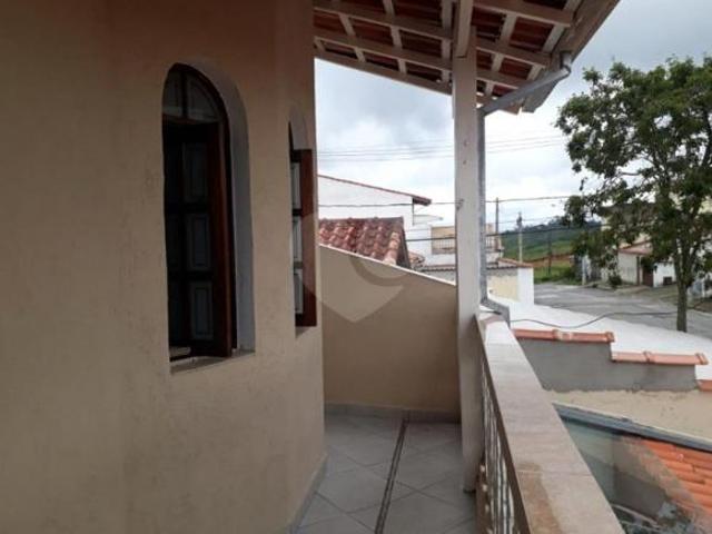 Casa à venda com 3 quartos, sendo 1 suíte, em Jardim Bela Vista, Mogi das Cruzes