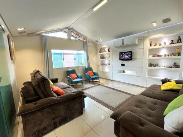 Linda Casa a venda no Jardim Ype, Botucatu Com 2 dormitorios e acabamento impecavel!