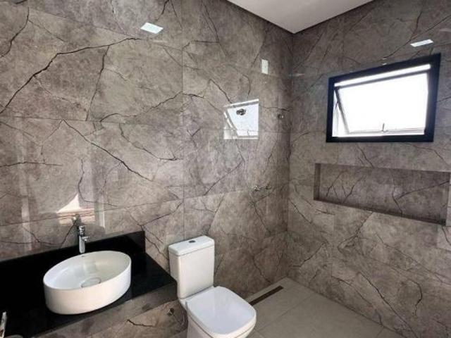Linda Casa a venda no Reserva Ermida I com 3 suites