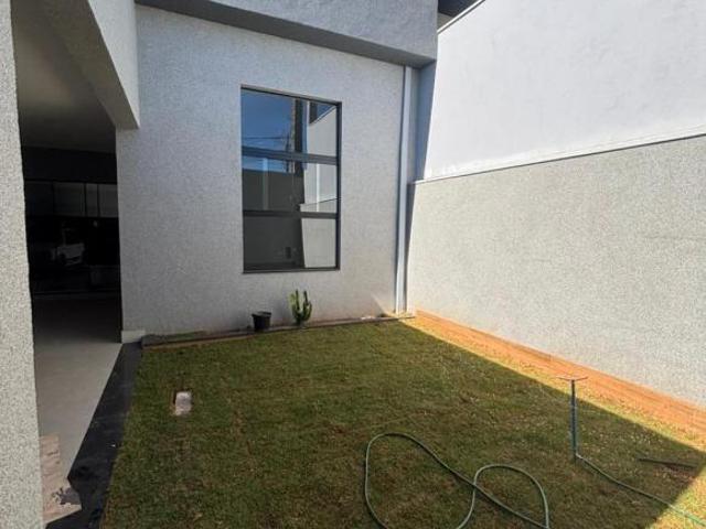 Linda casa à venda no Residencial Primo Meneguetti