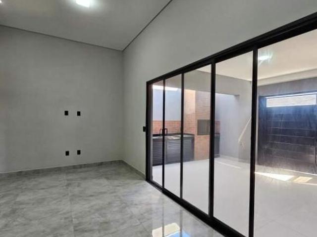 Linda casa à venda no Residencial Villa Verde em Bragança Paulista SP
