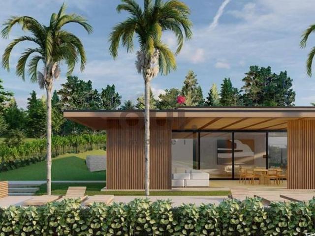 Linda Casa a venda na Baronesa. Recém Construída