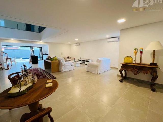 Linda casa a venda na Barra do Sahy! Venha conferir!