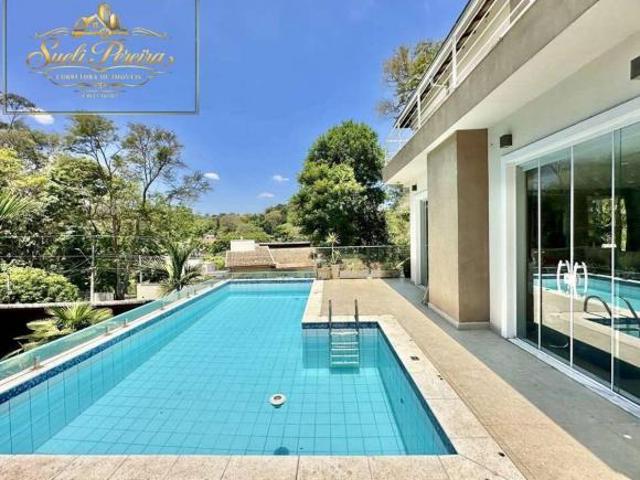 Linda casa à venda na Fazendinha, Granja Viana, com 4 dormitórios 3 suítes, piscina e gourmet