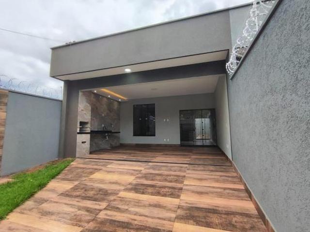 Linda Casa à Venda – Região Leste de Goiânia, Setor Parque das Amendoeiras