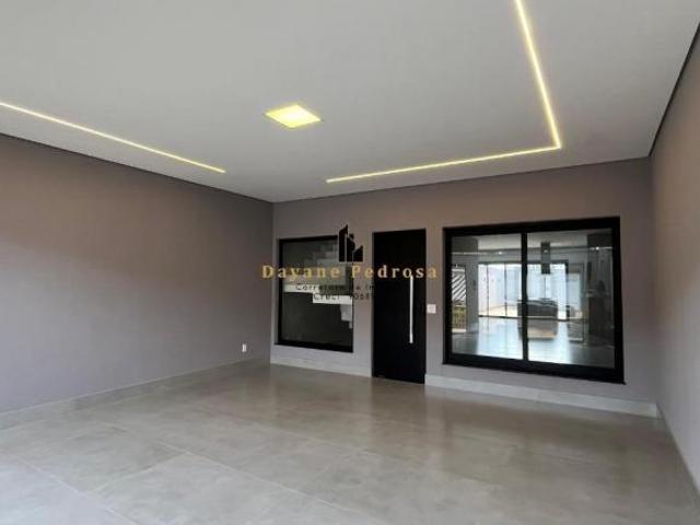Linda casa a venda RESIDENCIAL HORTO FLORESTAL JACYRA