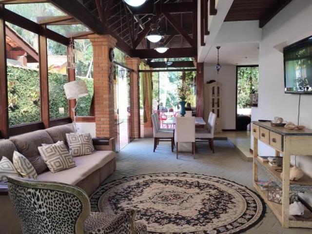 Linda Casa a venda Riviera de São Lourenço