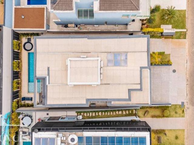 LINDA CASA À VENDA TAMBORÉ 11 4 SUÍTE E ÓTIMA ÁREA DE LAZER