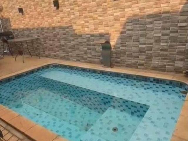Linda Casa à Venda Village Damha 2 Localização: Ao lado da portaria ótima localização Situação