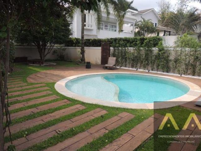 LINDA CASA ALPHAVILLE, 4 SUÍTES, ADEGA 300 GARRAFAS, VISTA MARAVILHOSA!